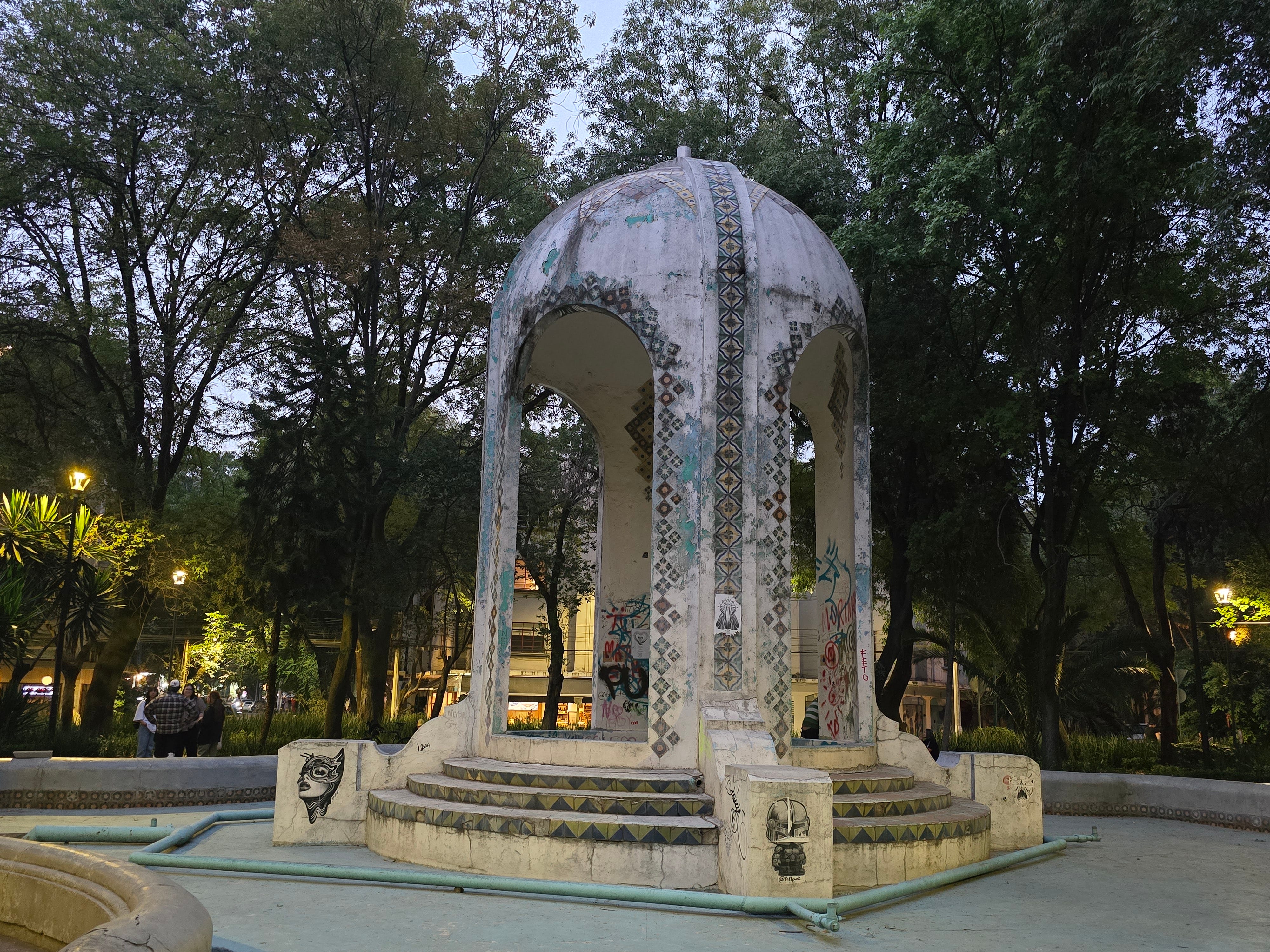 🚶Mexico City: Condesa neighborhood walk