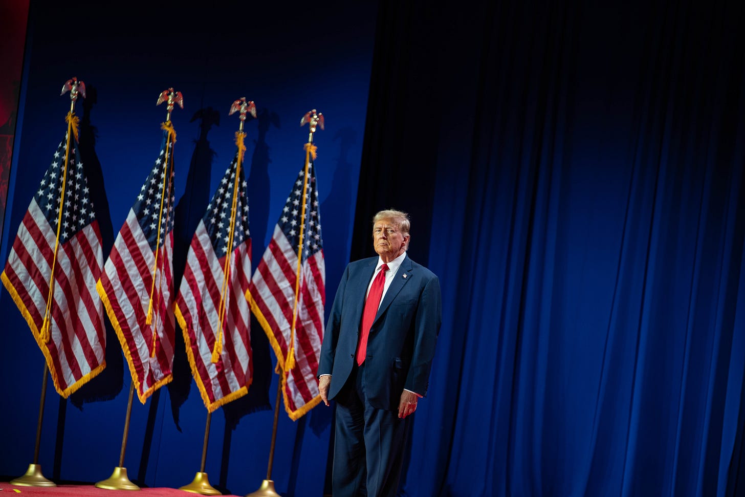 The Beautiful Collapse of the Trump Presidency