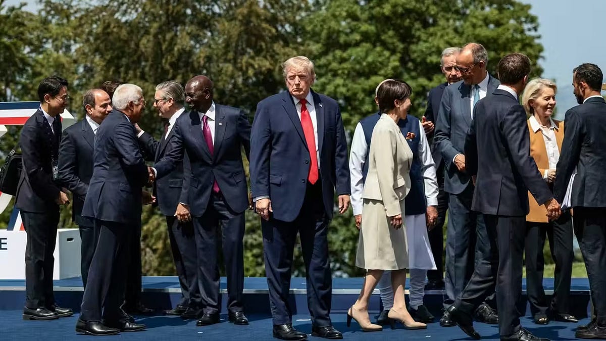 Comments - narcoleptic fuckwit shits the bed at the G7