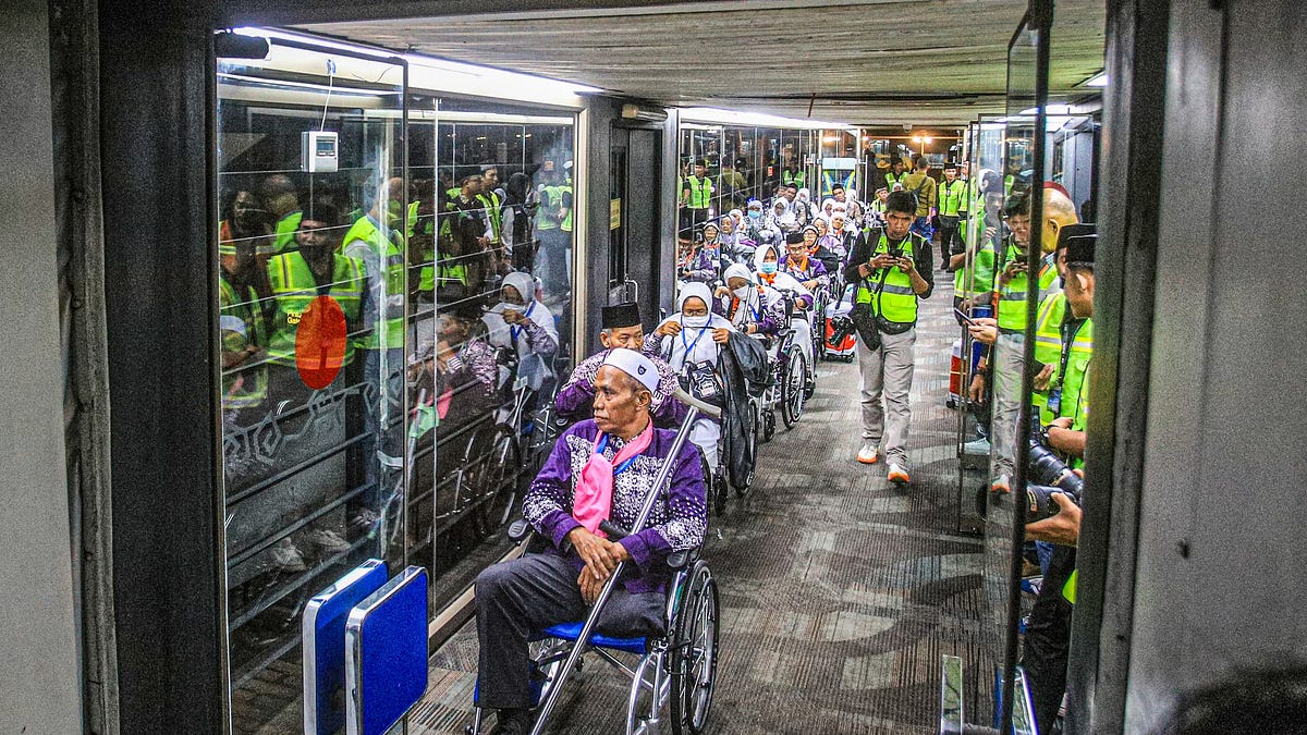 The ‘Jetway Miracle’ Phenomenon - by John Berthelsen