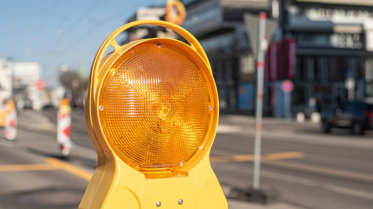 Warning Lights for Team Blue - by Henry Olsen