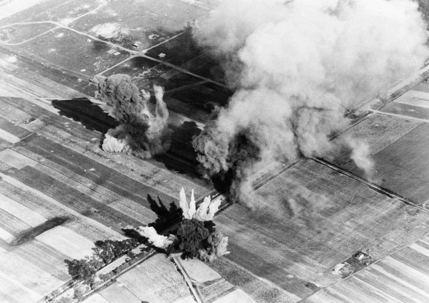 1939 Poland: Rare Photos of WWII's Brutal Dawn