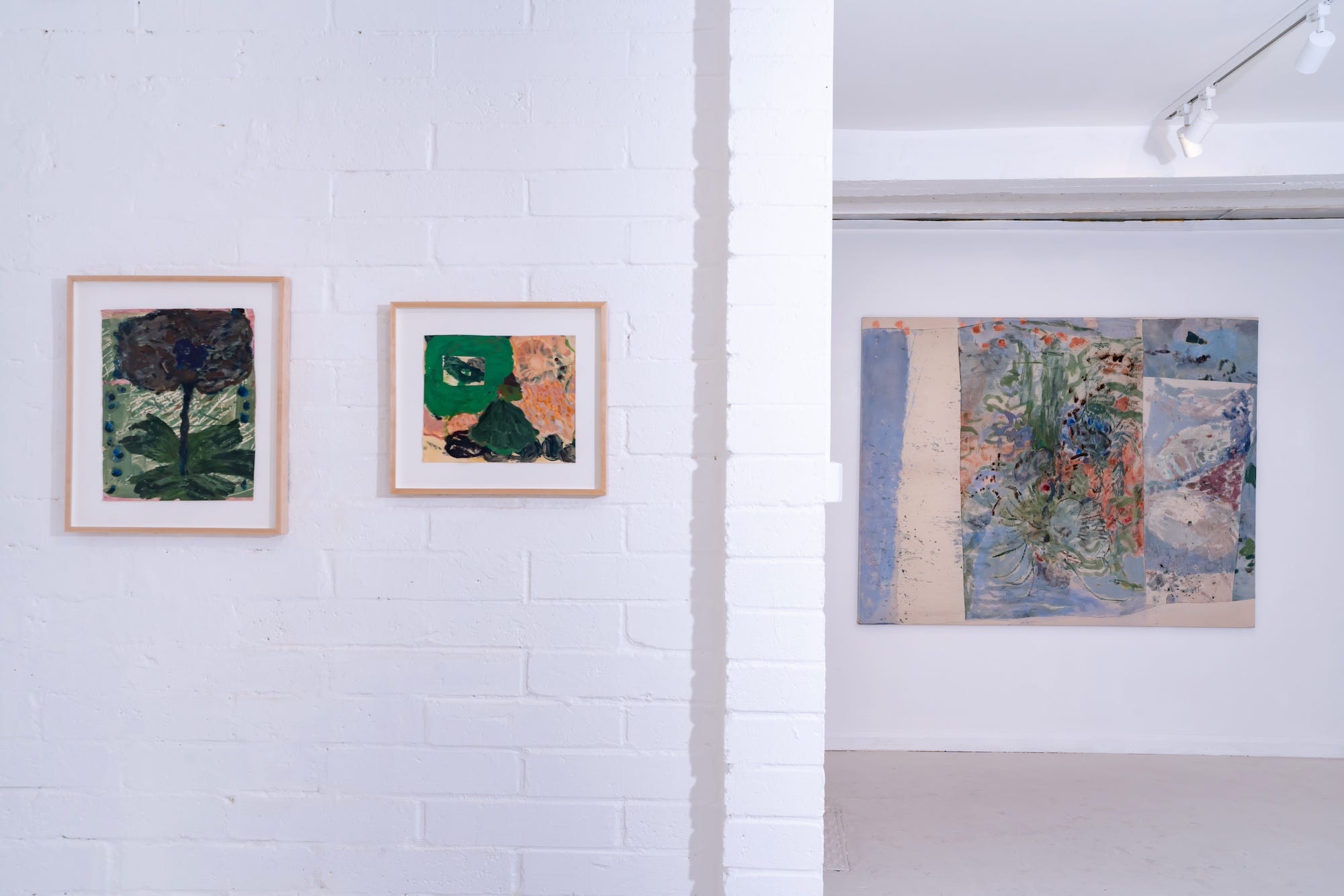 Experience the Wonderfully Fluid Paintings of Alice Neave