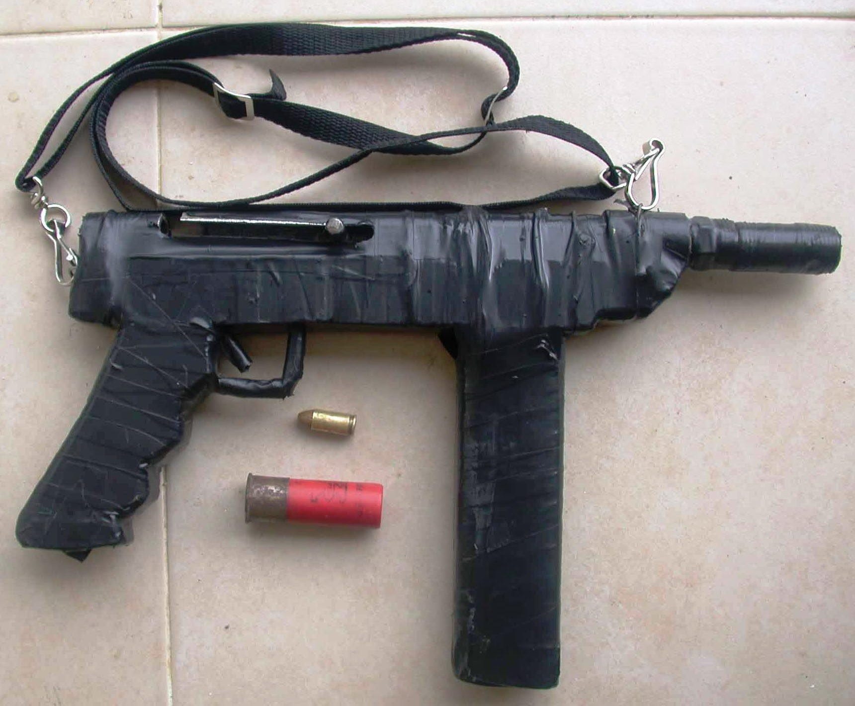 What Is the Carlo Gun? The Improvised Weapon Behind the Jerusalem Shooting