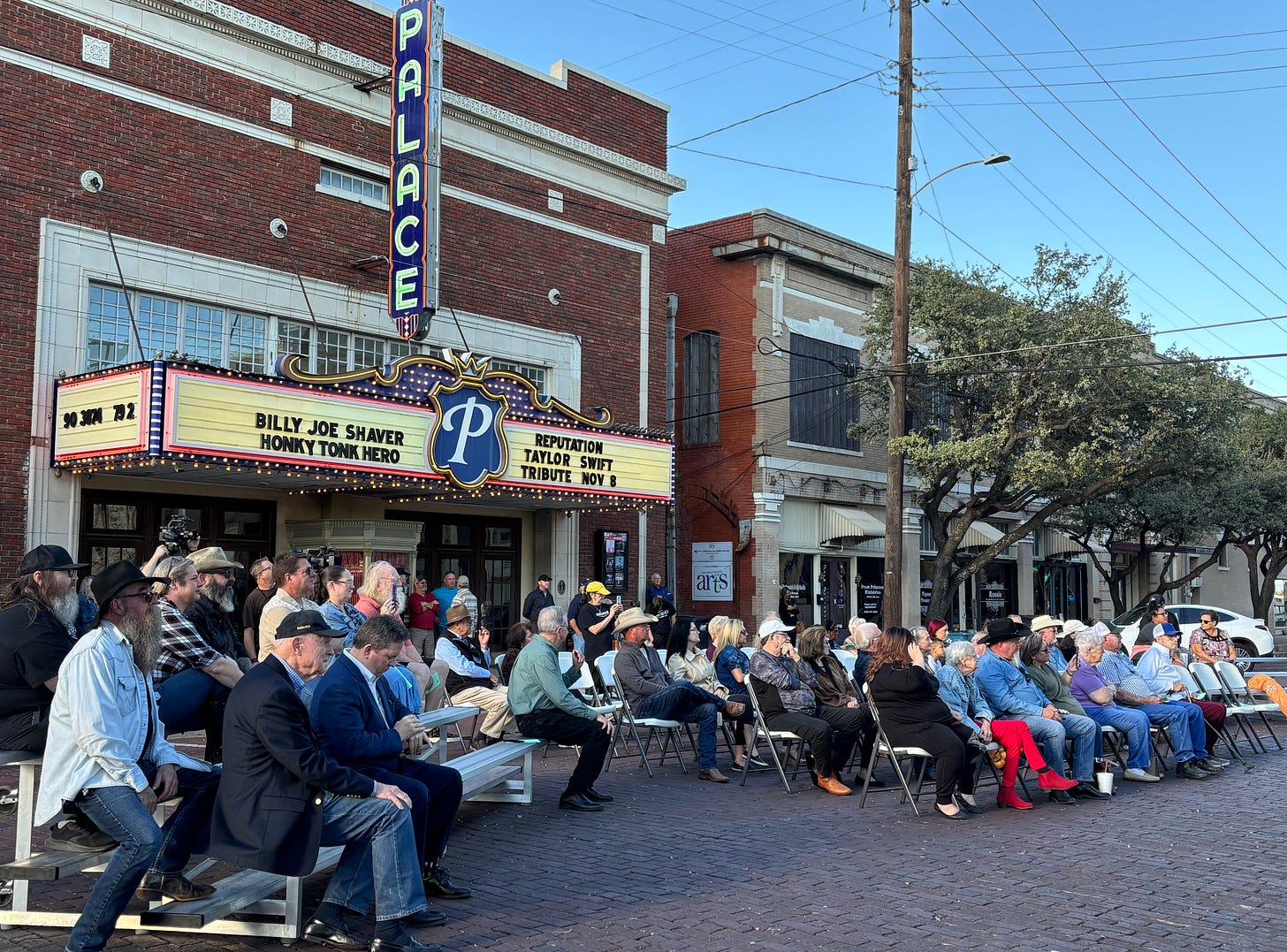 Statue of Billy Joe Shaver unveiled in Corsicana