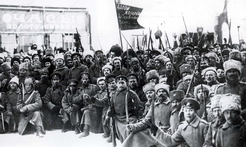 November 7 - The October Revolution: Lenin and the Bolsheviks Seize ...