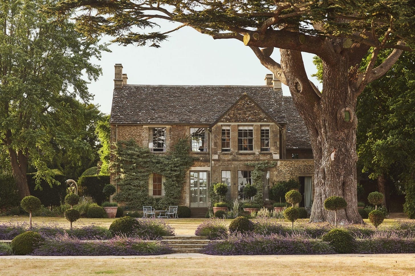The Making of the Cotswolds Aesthetic: William Morris to Soho Farmhouse