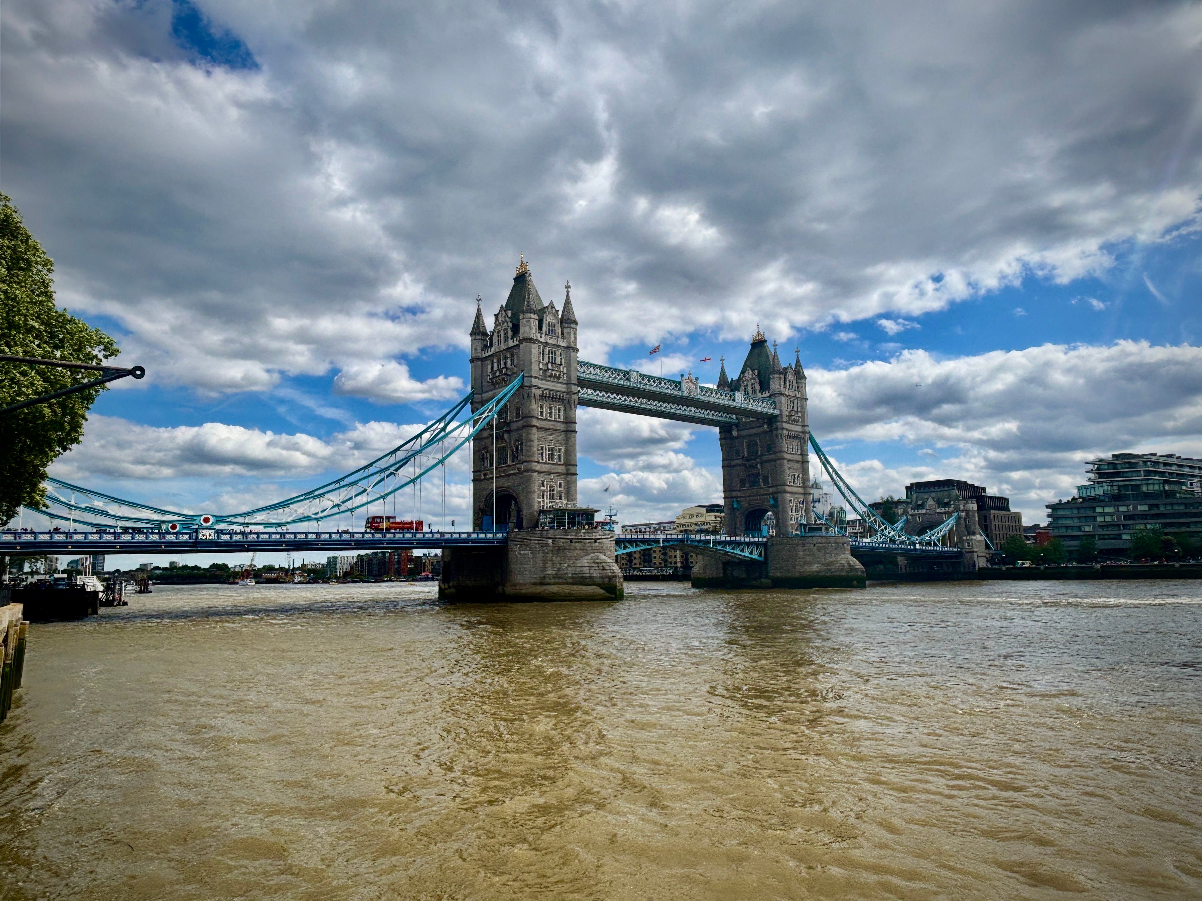 The River Thames, England - by Steve Shikaze