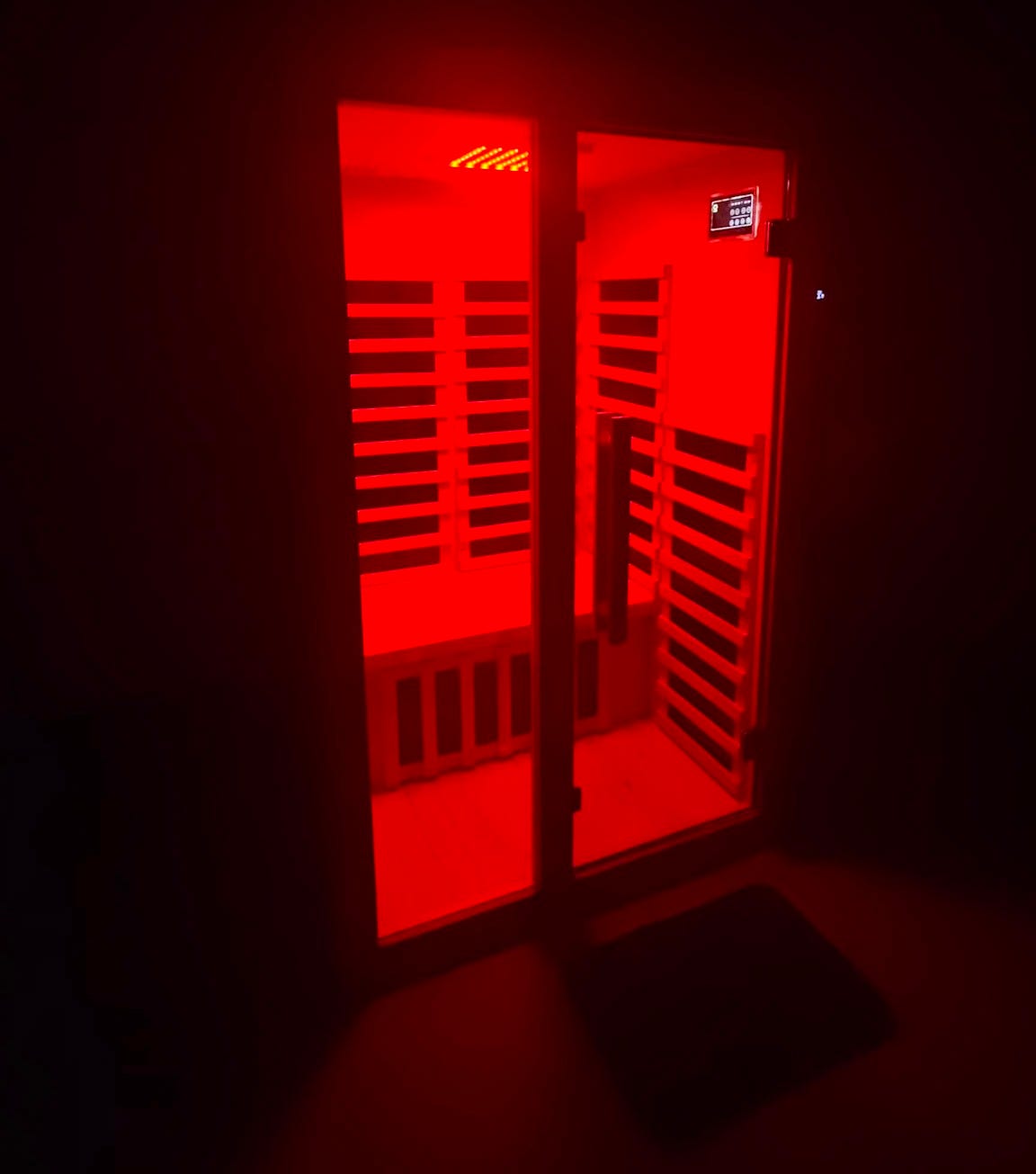 Why Infrared Sauna Is a Circadian Tool, Not Just a “Detox Toy”
