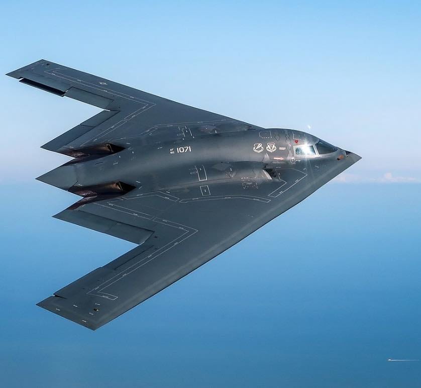 The Longest Raid: How Britain’s Vulcan Bombers Shook Argentine Resolve ...