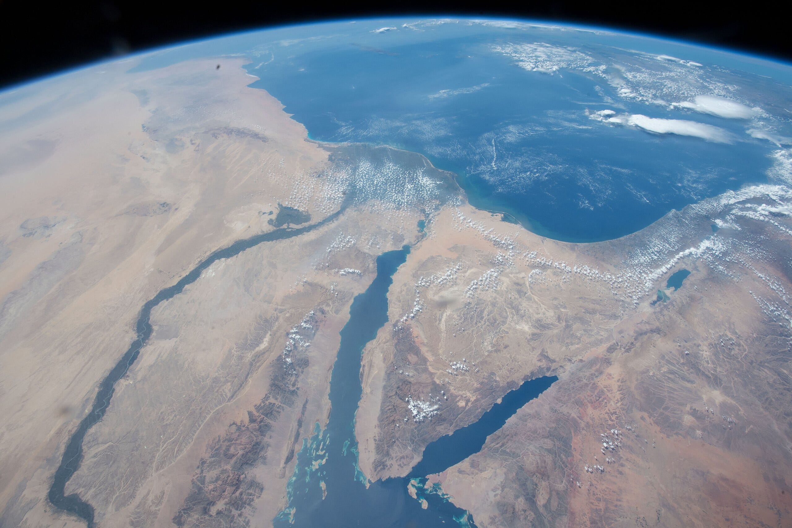 A gulf separating Africa and Asia is still pulling apart — 5 million ...