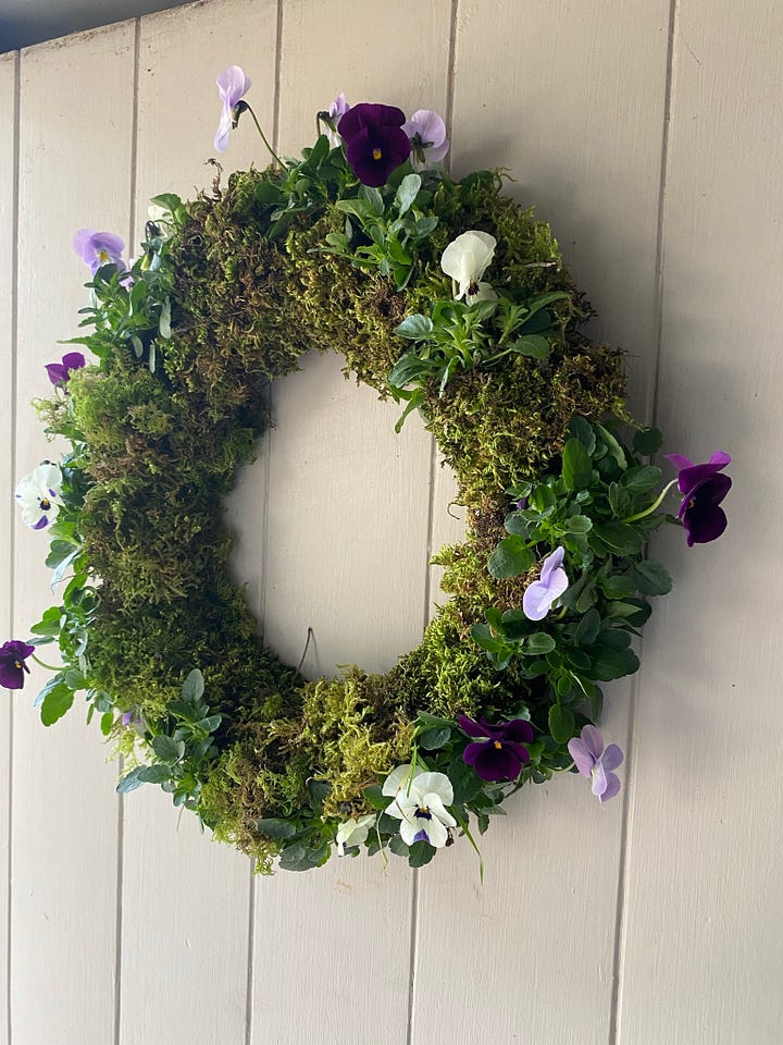 viola wreath