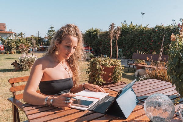 Espíritu & Estrategia | Carla Mares | Substack