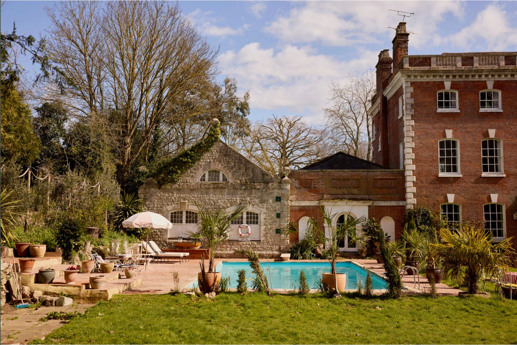 The Rightmove Roundup with Greta Bellamacina's mojo dojo poetry ...