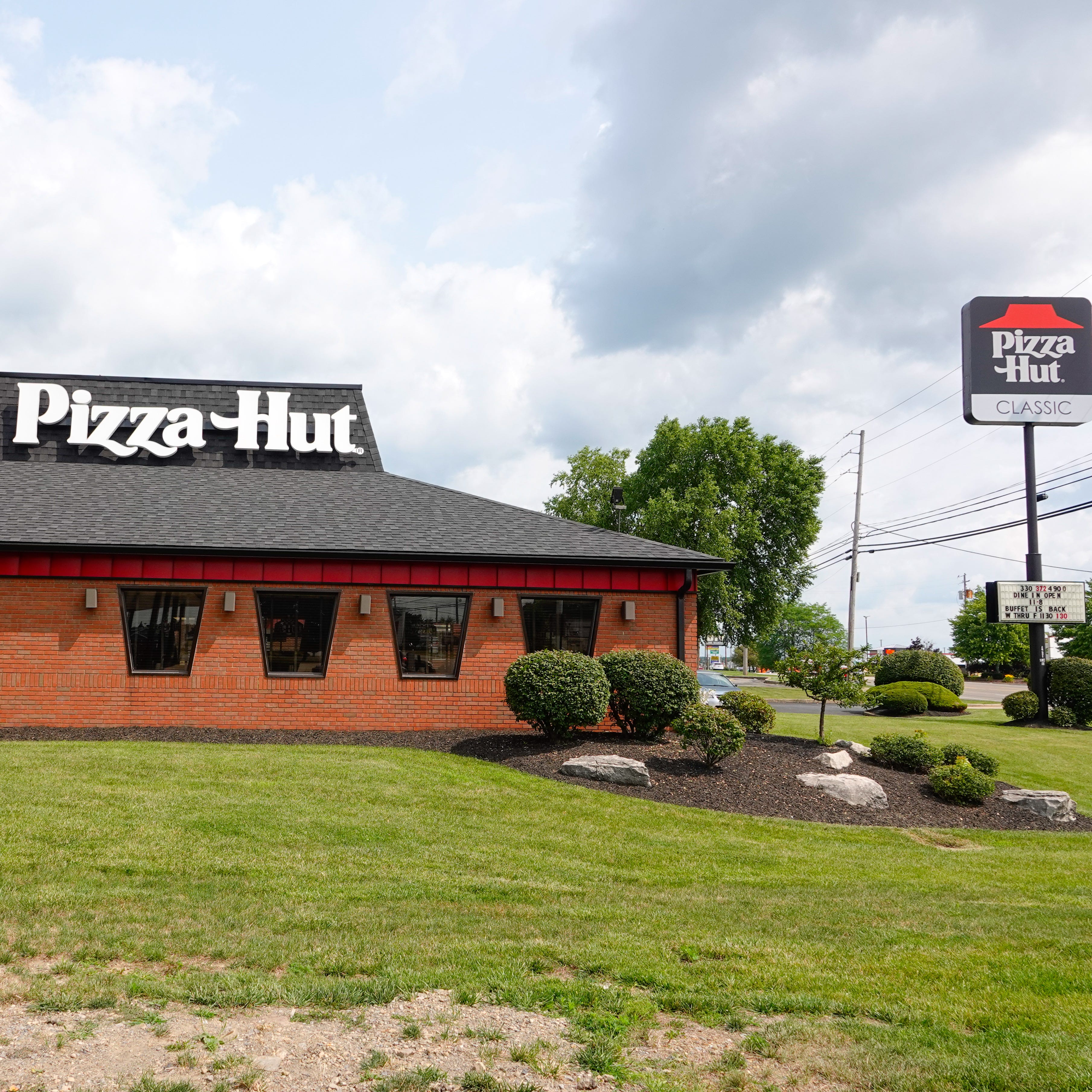 The Retrologist's Guide to Pizza Hut Classics