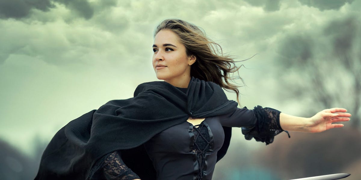 Character Descriptions: 42 Tips for Writing Engaging Characters