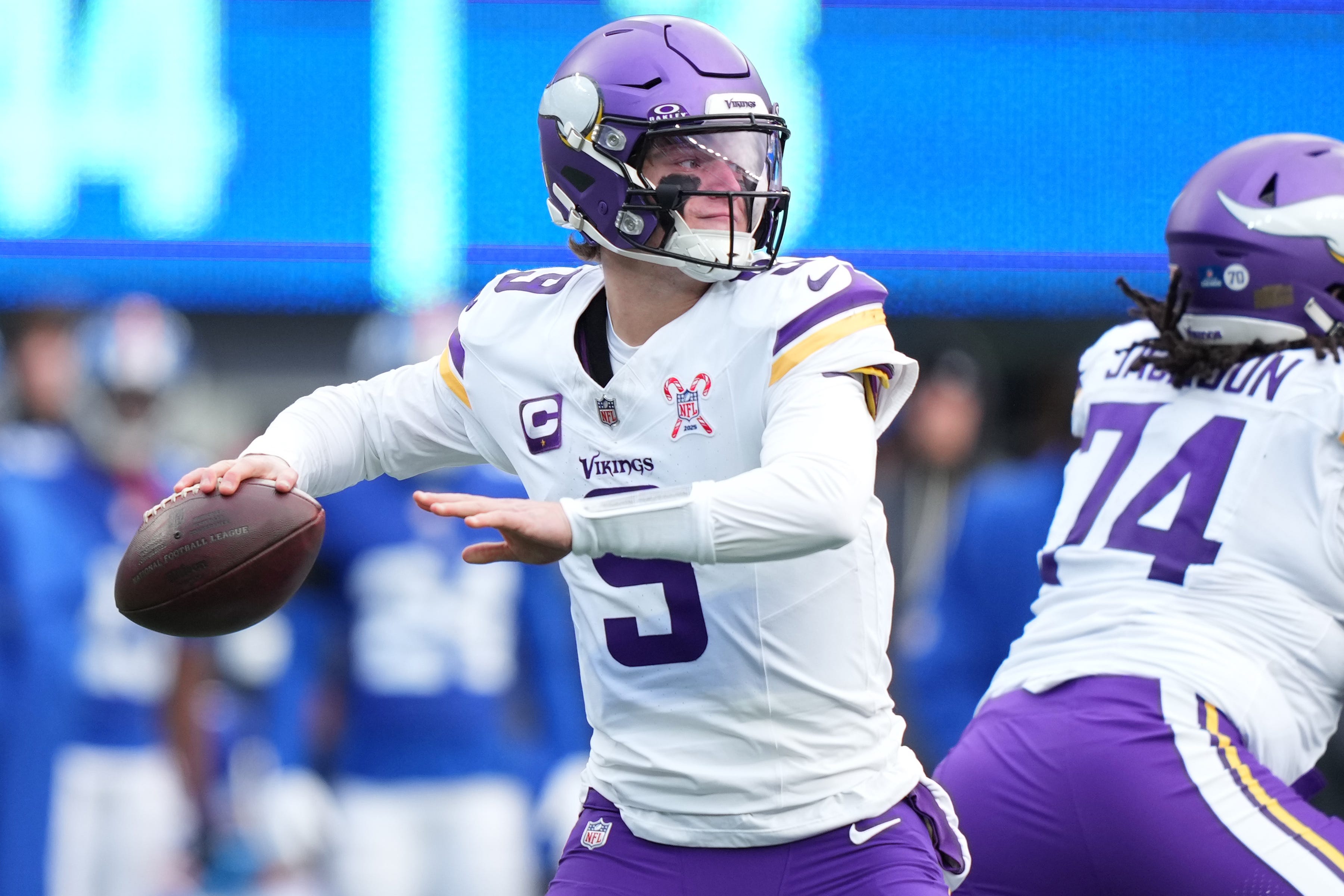 Reaction to J.J. McCarthy possibly starting Sunday and Brian Flores ...