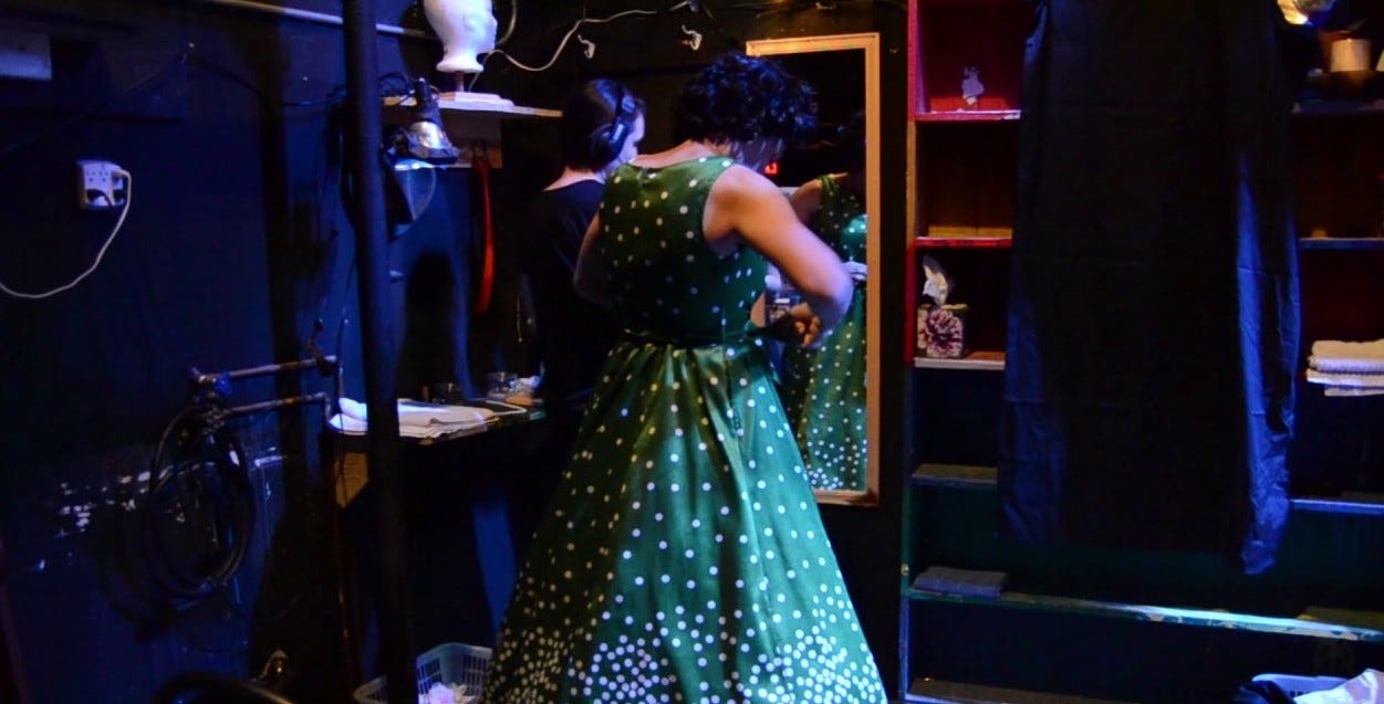 The Art of Quick Changes: How Actors Transform in Seconds