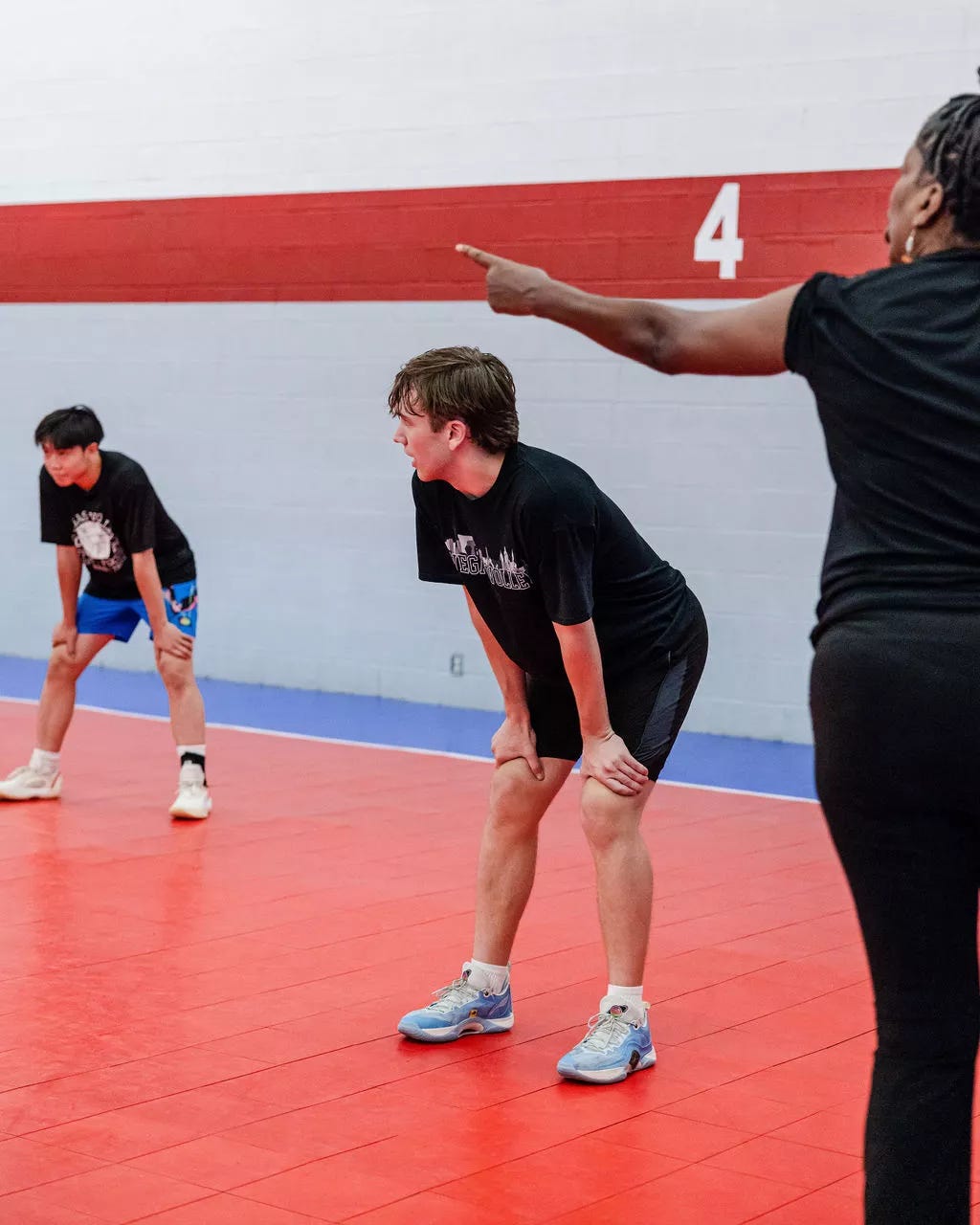 Steps to Passing a Volleyball: 5 Essential Techniques for Success