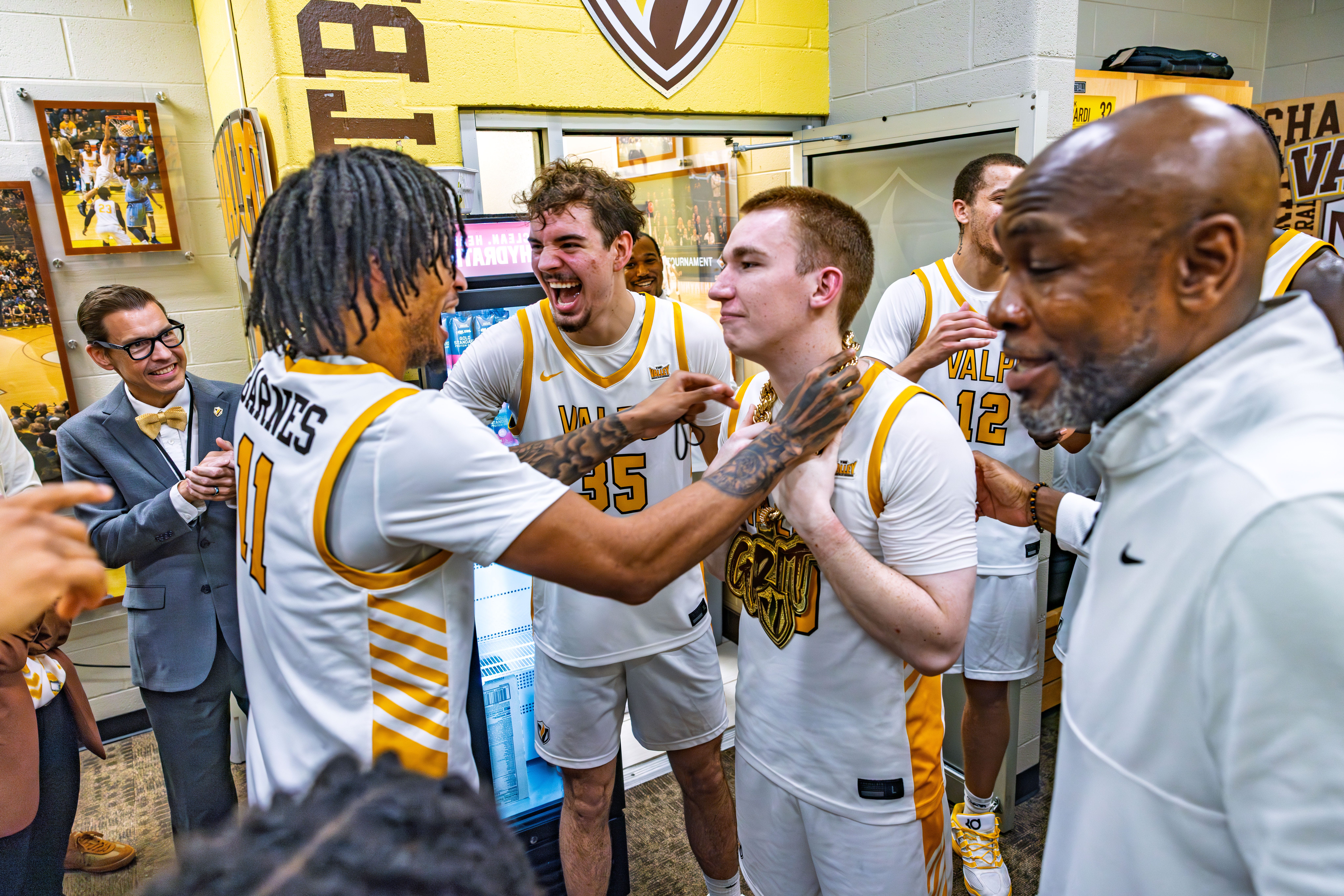 Valpo gets back in the Win Column, 98-58