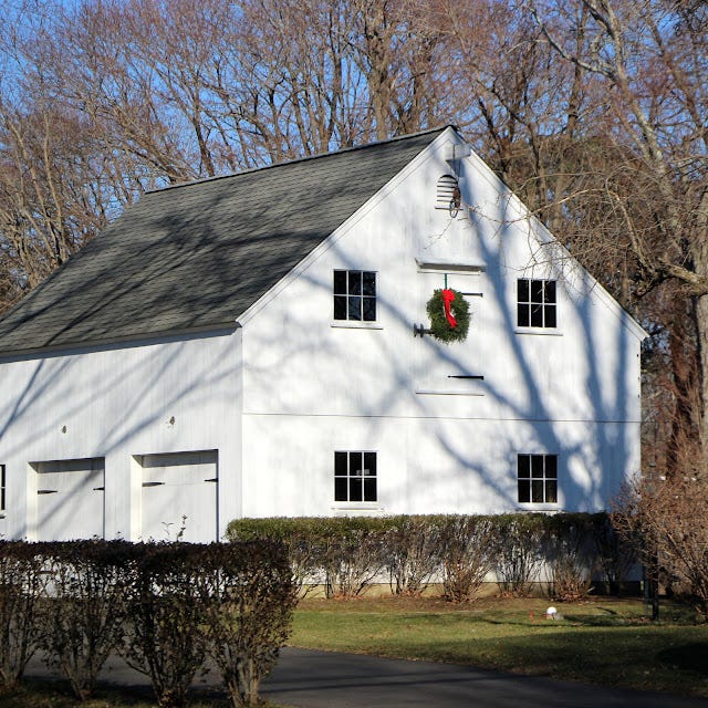 The Way of the WASP: New England Christmas Decorations