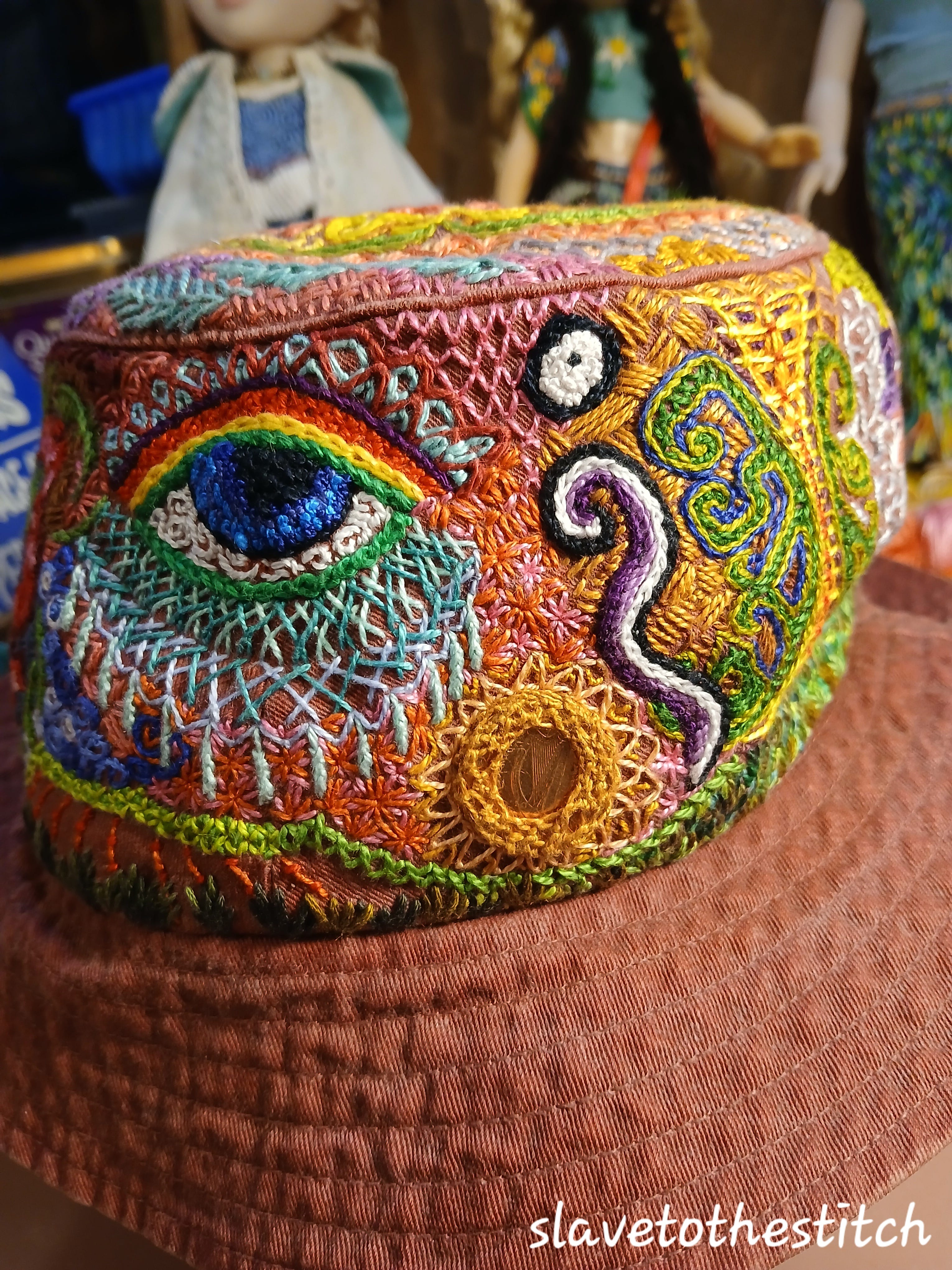 Slavetothestitch (@slavetothestitch): "My latest post is a story about ...