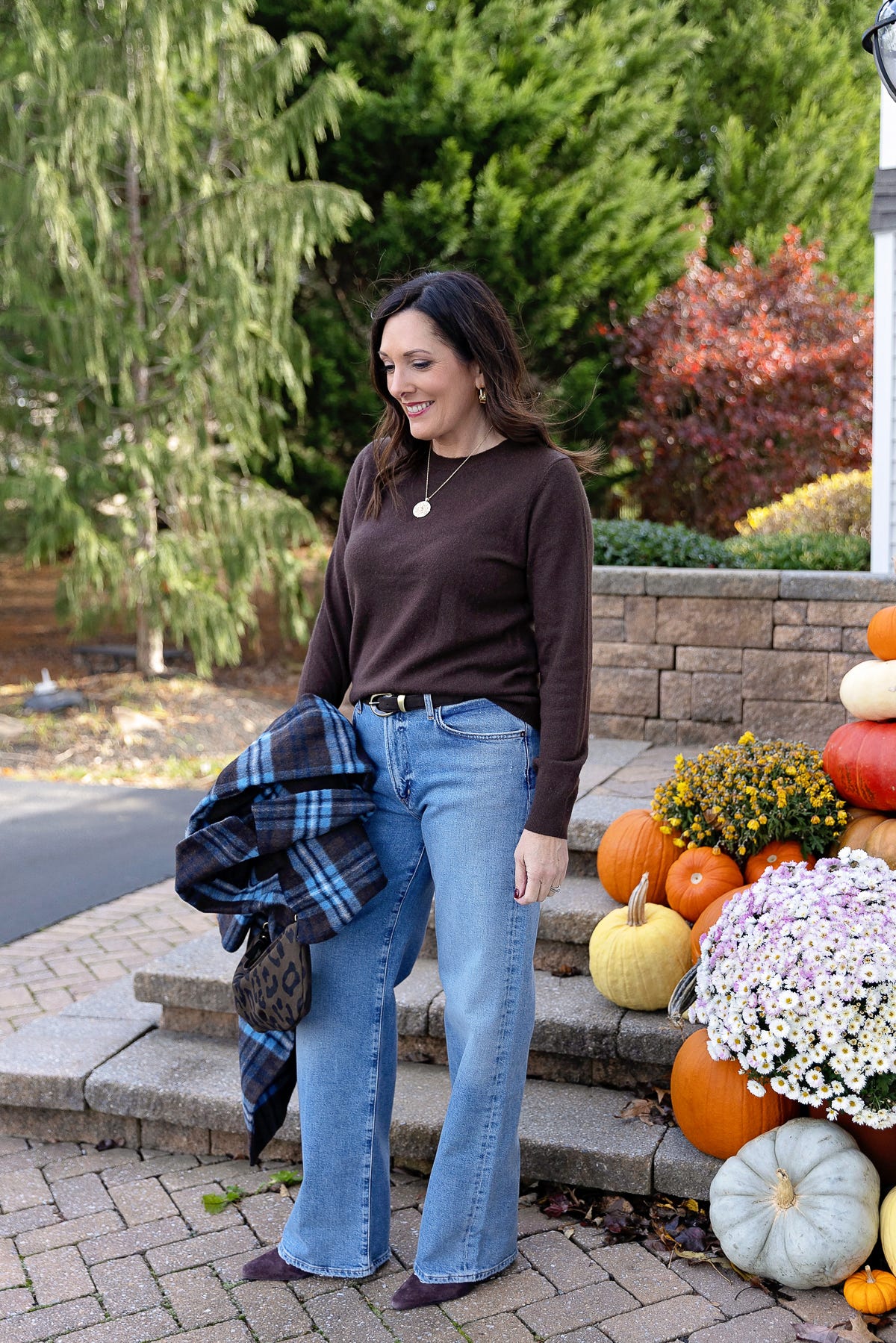 📬 Saturday Scoop: Holiday Outfit Ideas, Winter Wedding Guest Attire ...