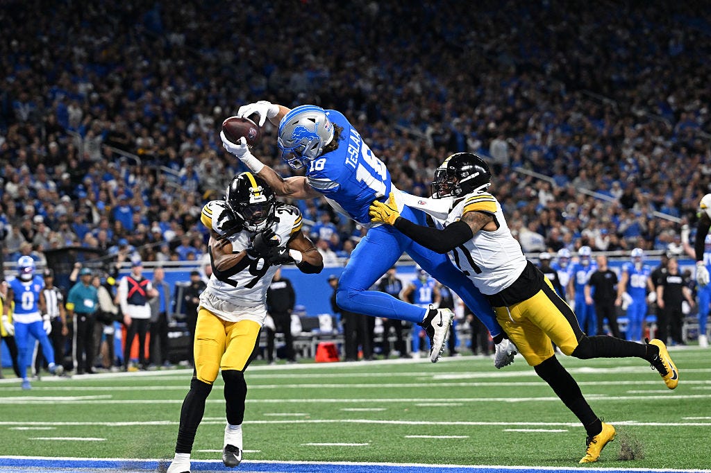 Lions WR Isaac TeSlaa ready to move past controversial penalty call ...