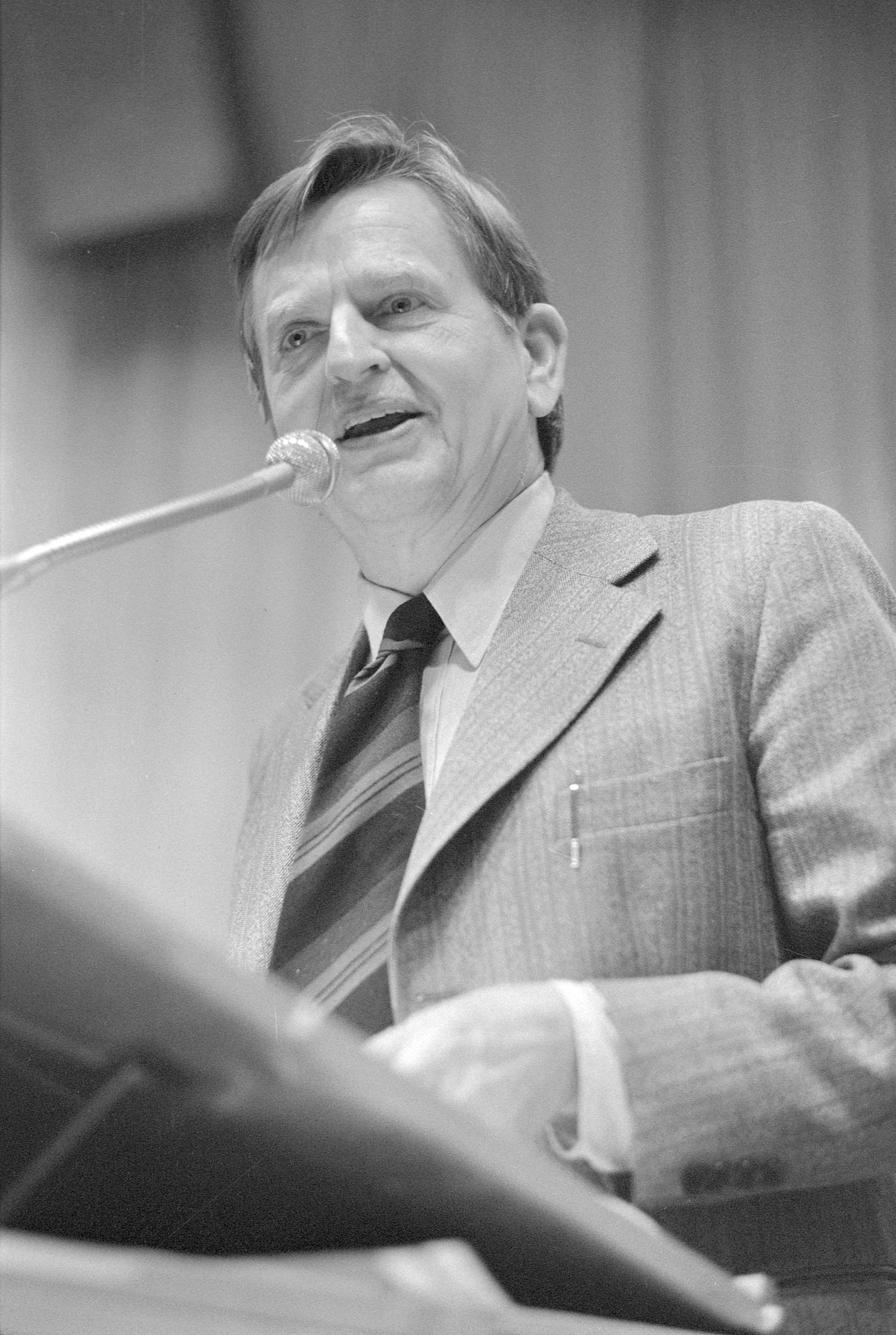 Olof Palme – Sveriges största landsförrädare?