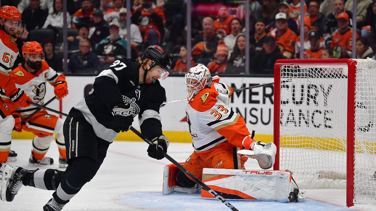 Kings’ Losses to Ducks Highlight Struggles & Lack of Results Beginning ...