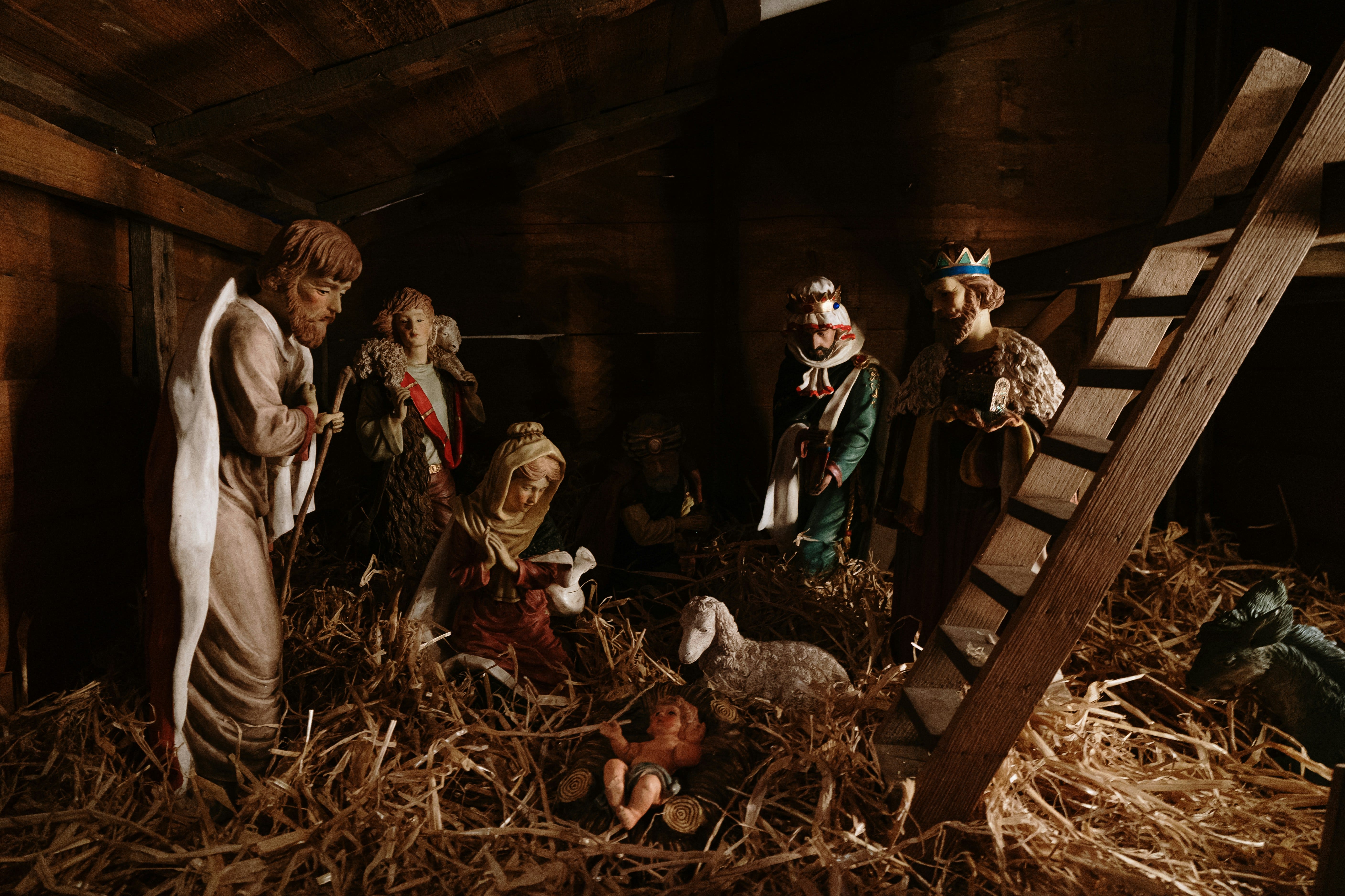 Mary's Song by Luci Shaw - by Taryn Hutchison