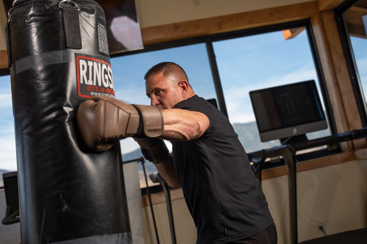 Joey Gilbert’s Cardio Blast: Burn Fat, Build Endurance, and Break ...