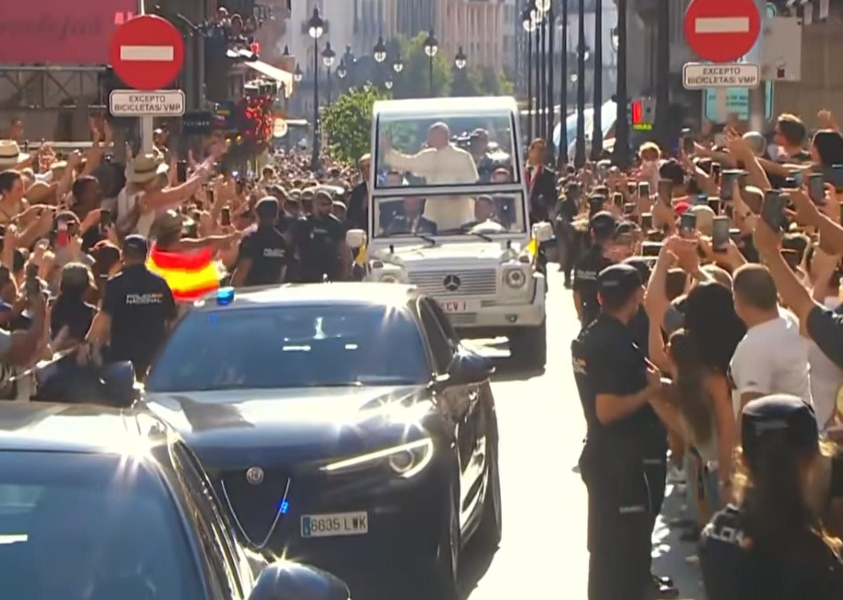 The monstrance, the Congress, and El Zorro: Highlights of Leo in Spain