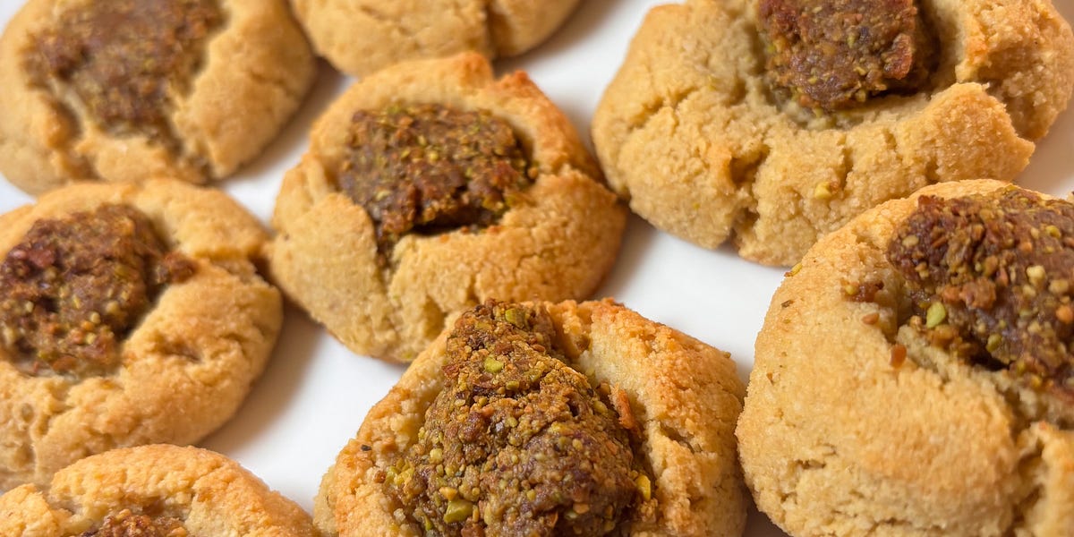 SCD Pistachio-Date Thumbprint Cookies (Inspired by Mersu)