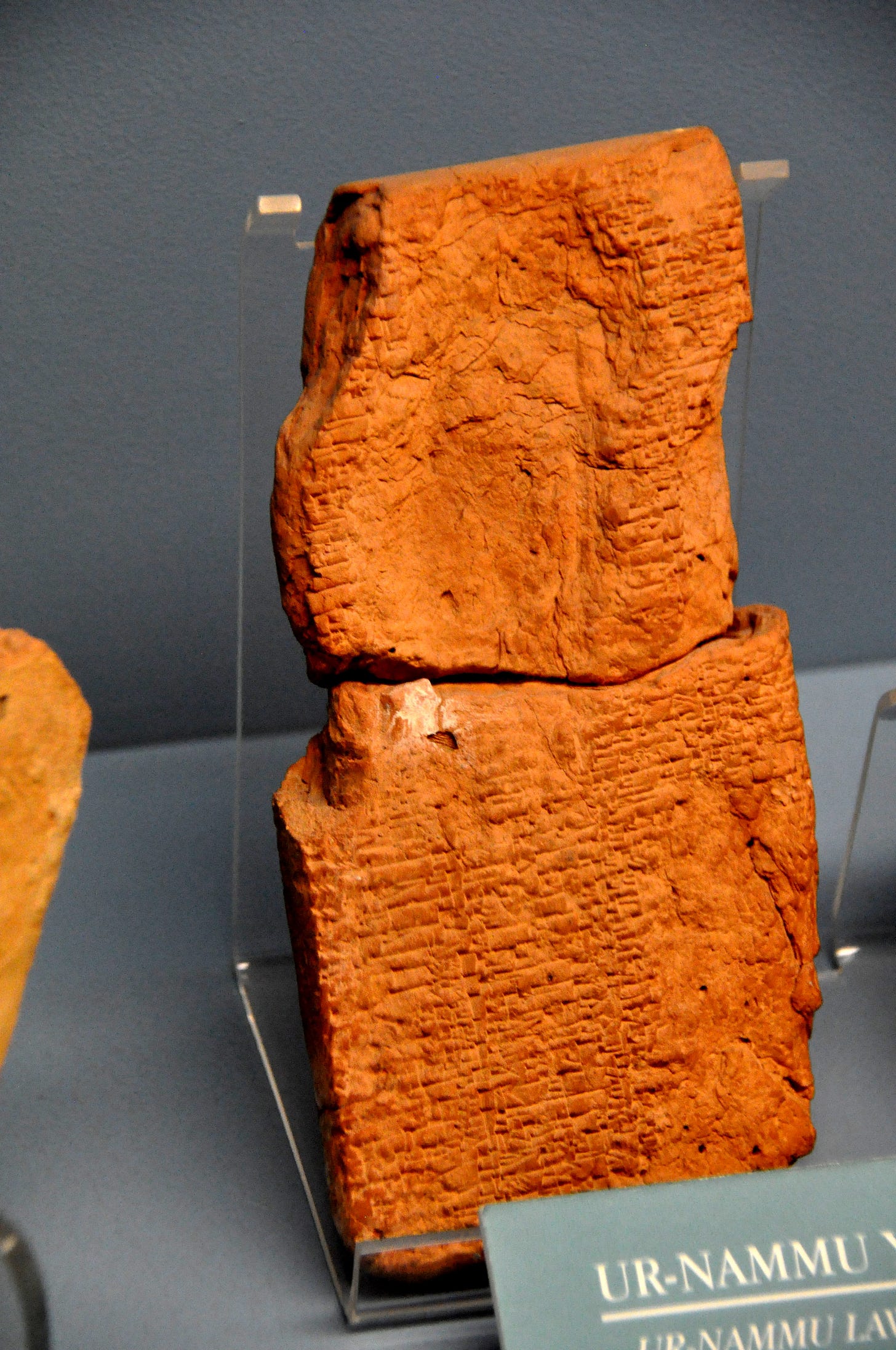The Sumerian Social Pyramid: Class, Labor, and Power in the First ...