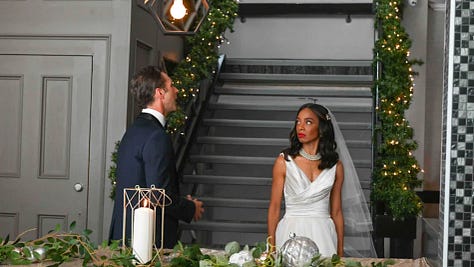 Catch "A Runaway Bride for Christmas" debuting today only on Lifetime!