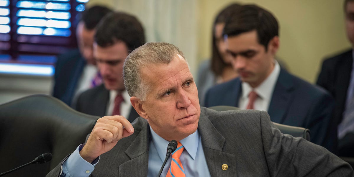 Thom Tillis Taps Out - by Kristoffer Ealy - Lincoln Square
