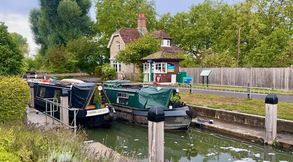 Even more charming lock cottages - by Canal Curator