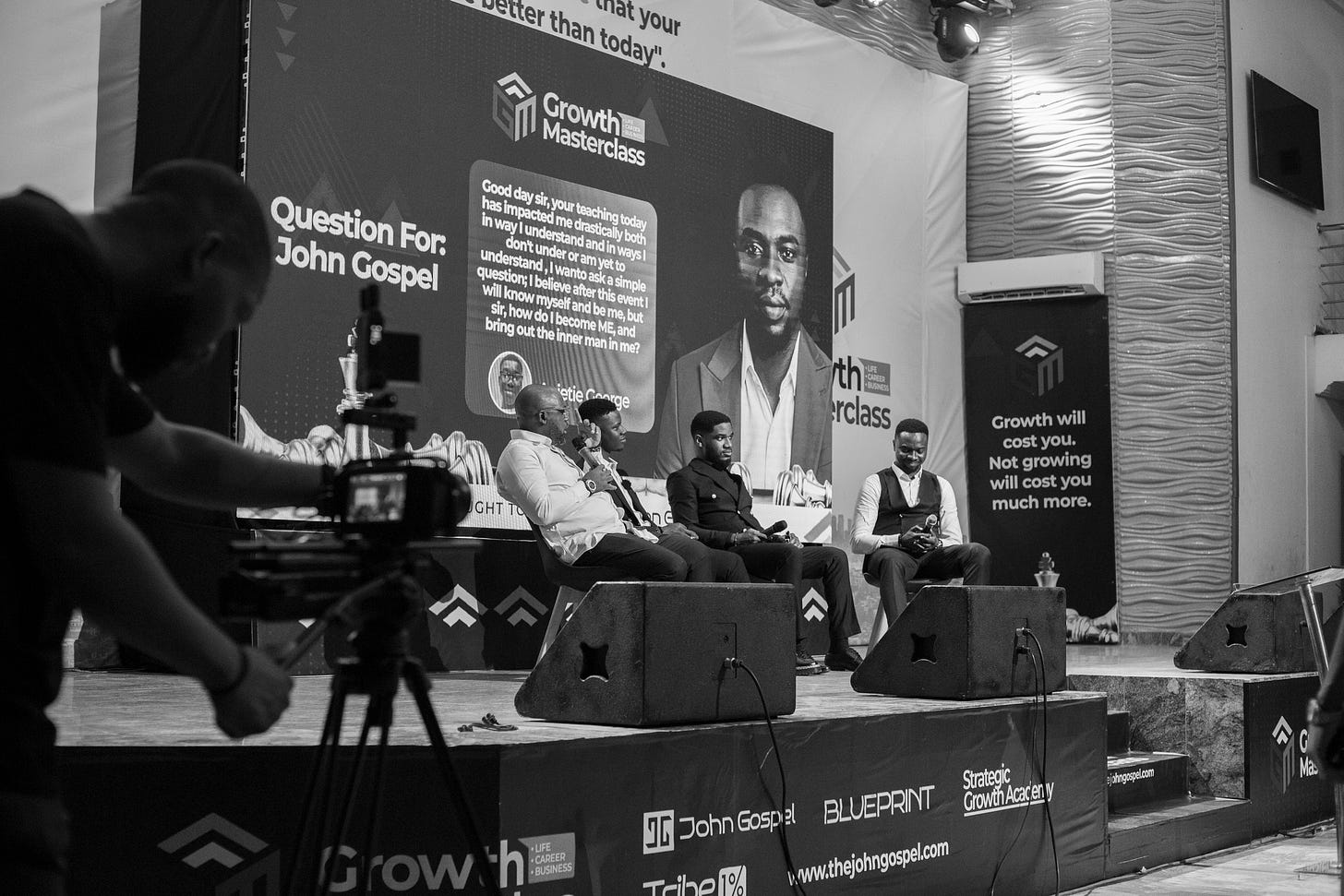 S4 | 15: Insignia - by John Gospel