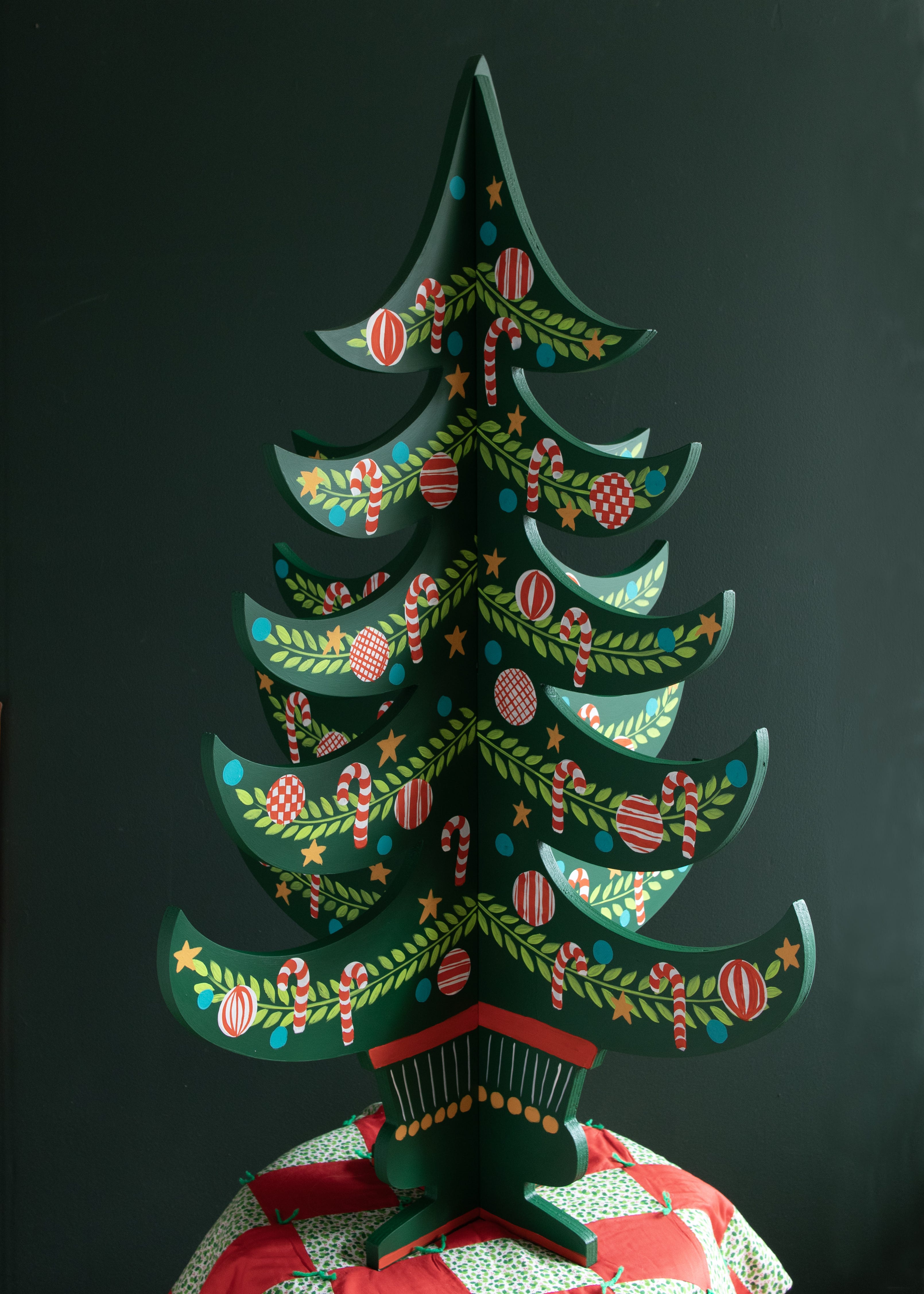 Handmade Holiday: A Slot-Together Christmas