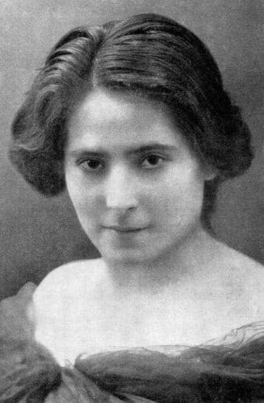Her Story Edition 25: Helena Rubinstein - Overcoming Barriers Through ...
