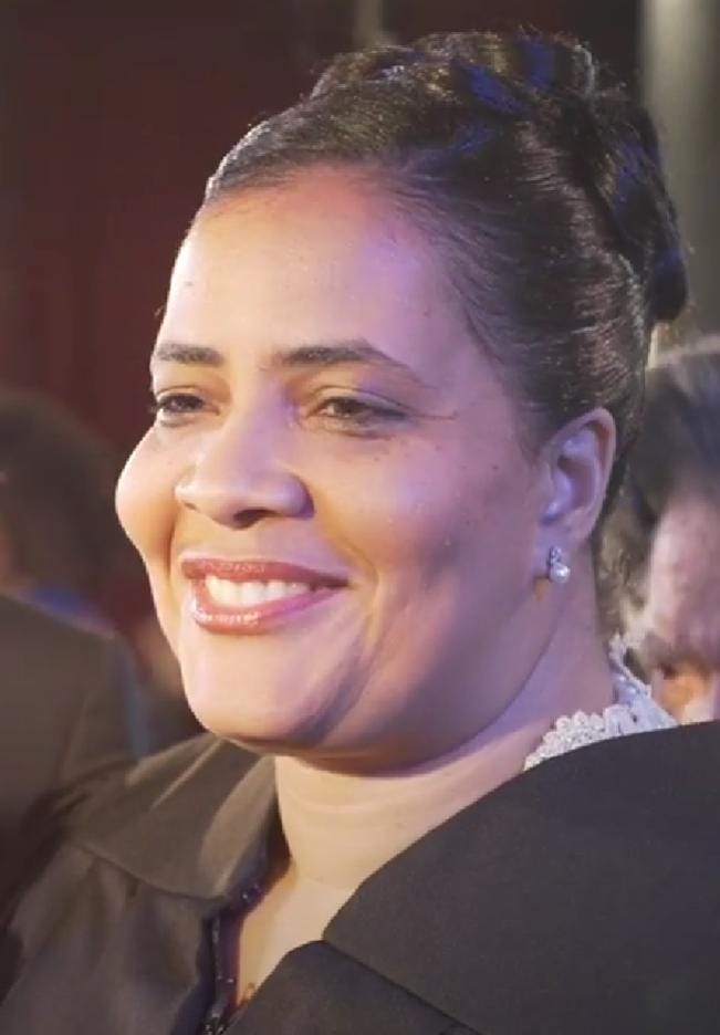 Lisa Headley - Centre Watch