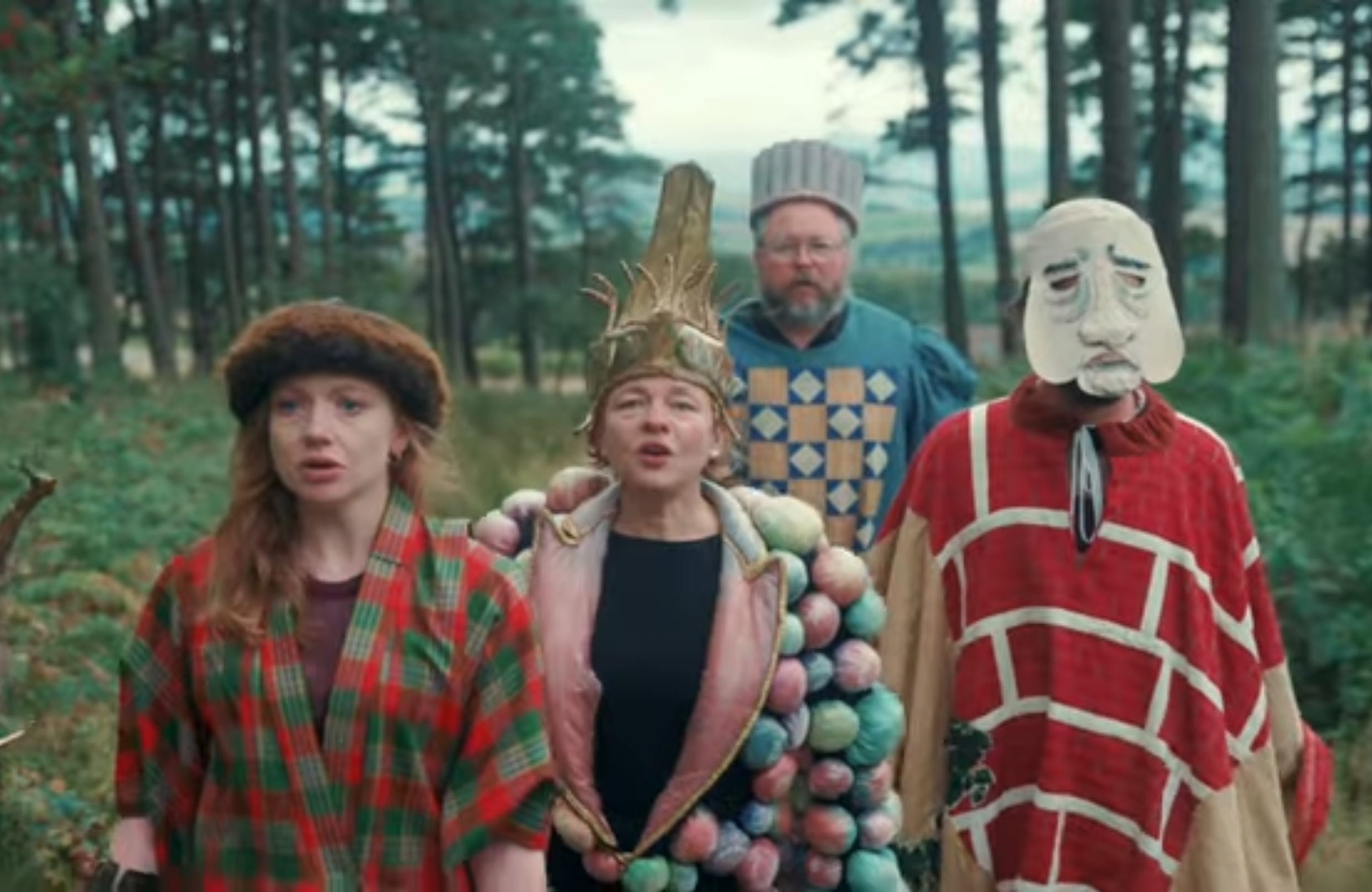 Fighting fire with slime, Hen Ogledd’s new album DISCOMBOBULATED