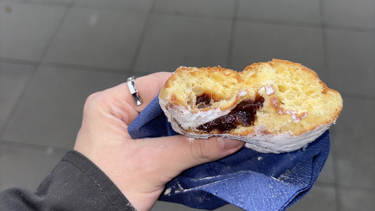 Has Fat Thursday Become Political? - by CTRL+V