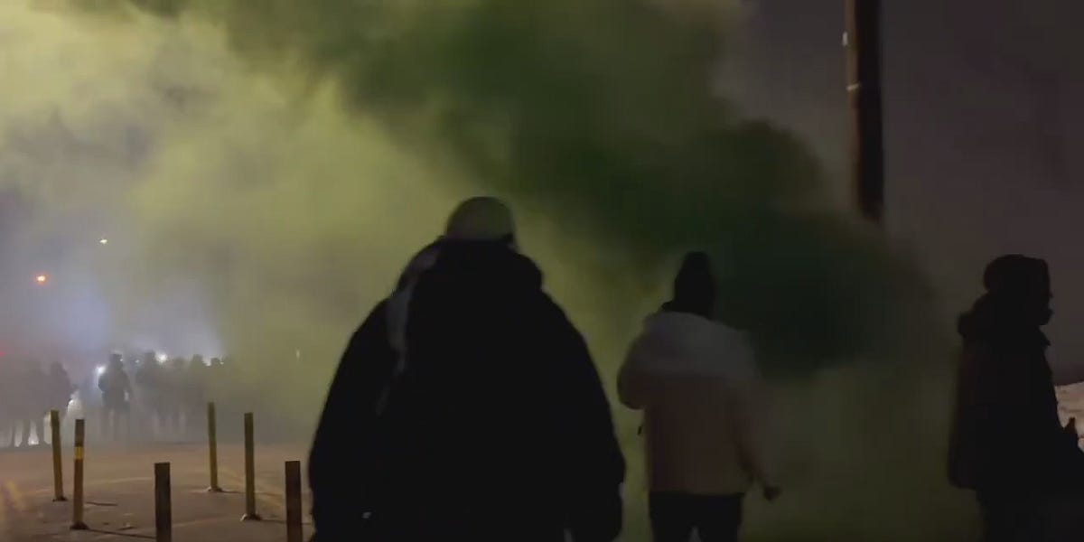 Minneapolis, MN: notoriously carcinogenic hexachloroethane smoke ...