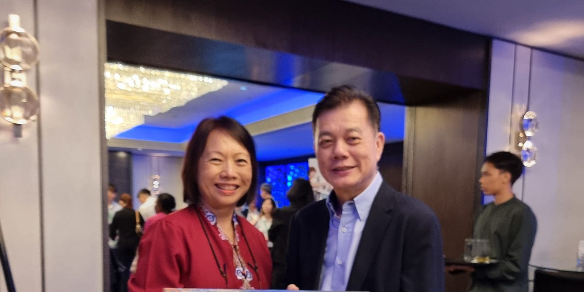 Breakthrough Lion - by Audrey Lee - DrawMeNearerLord