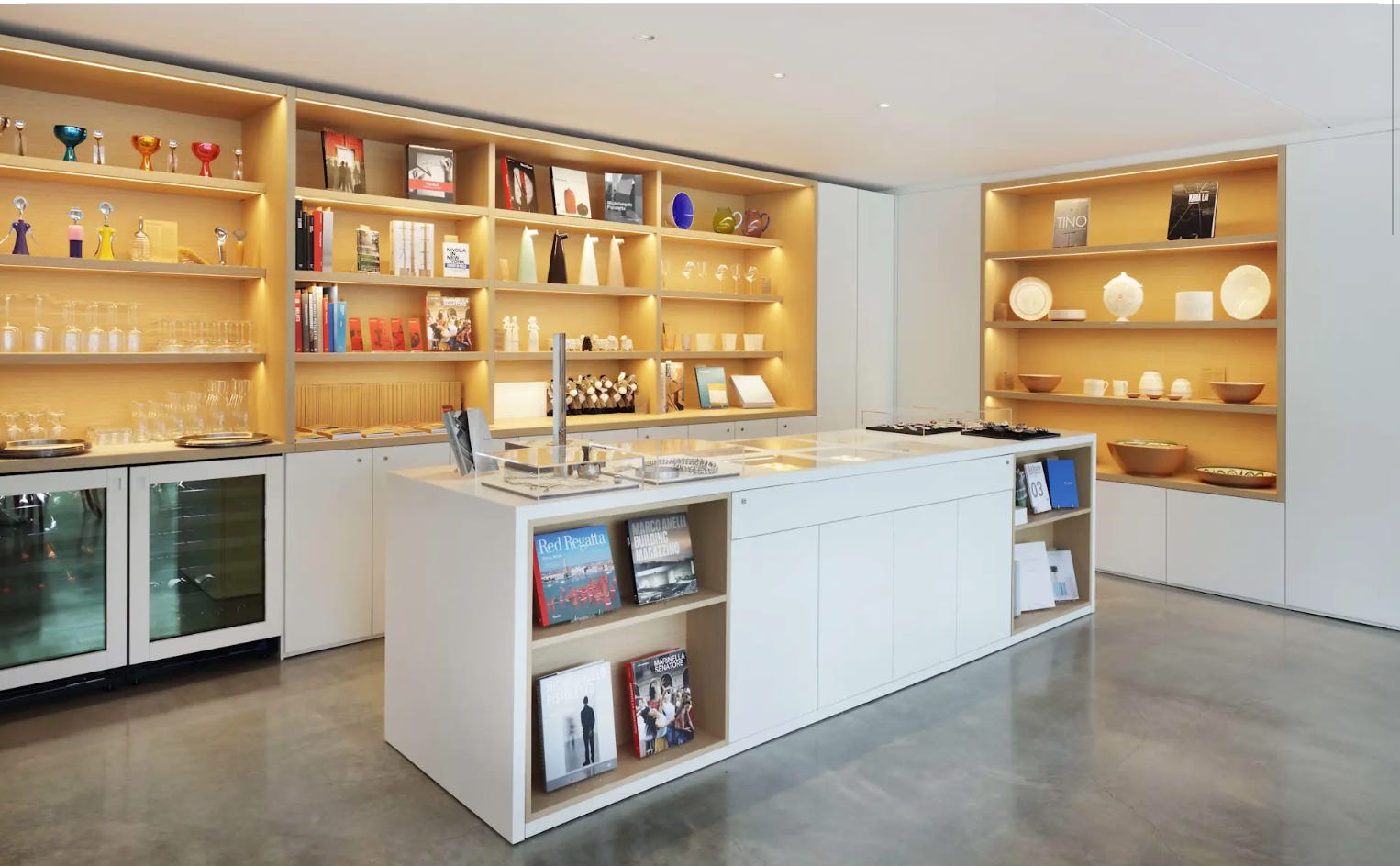 The Go Love NY Museum Gift Shop Guide - by Robin Helman