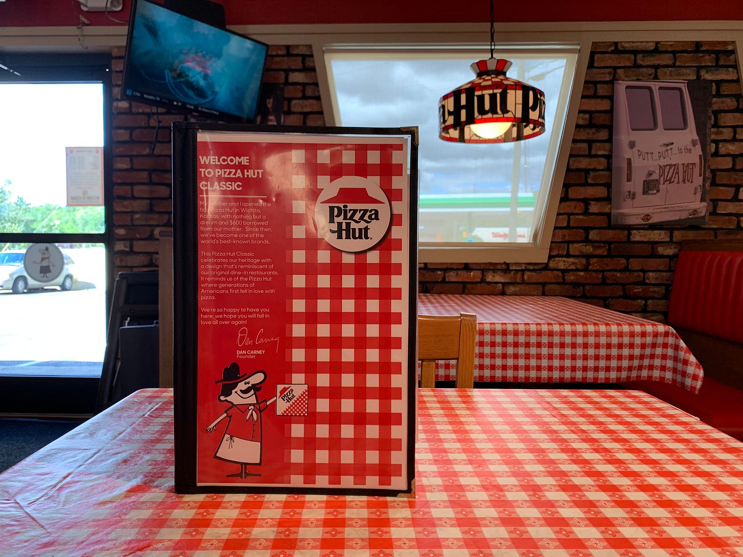 The Retrologist's Guide to Pizza Hut Classics