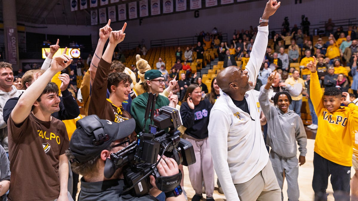 Valpo Wraps up Regular Season - by Carson Hamilton