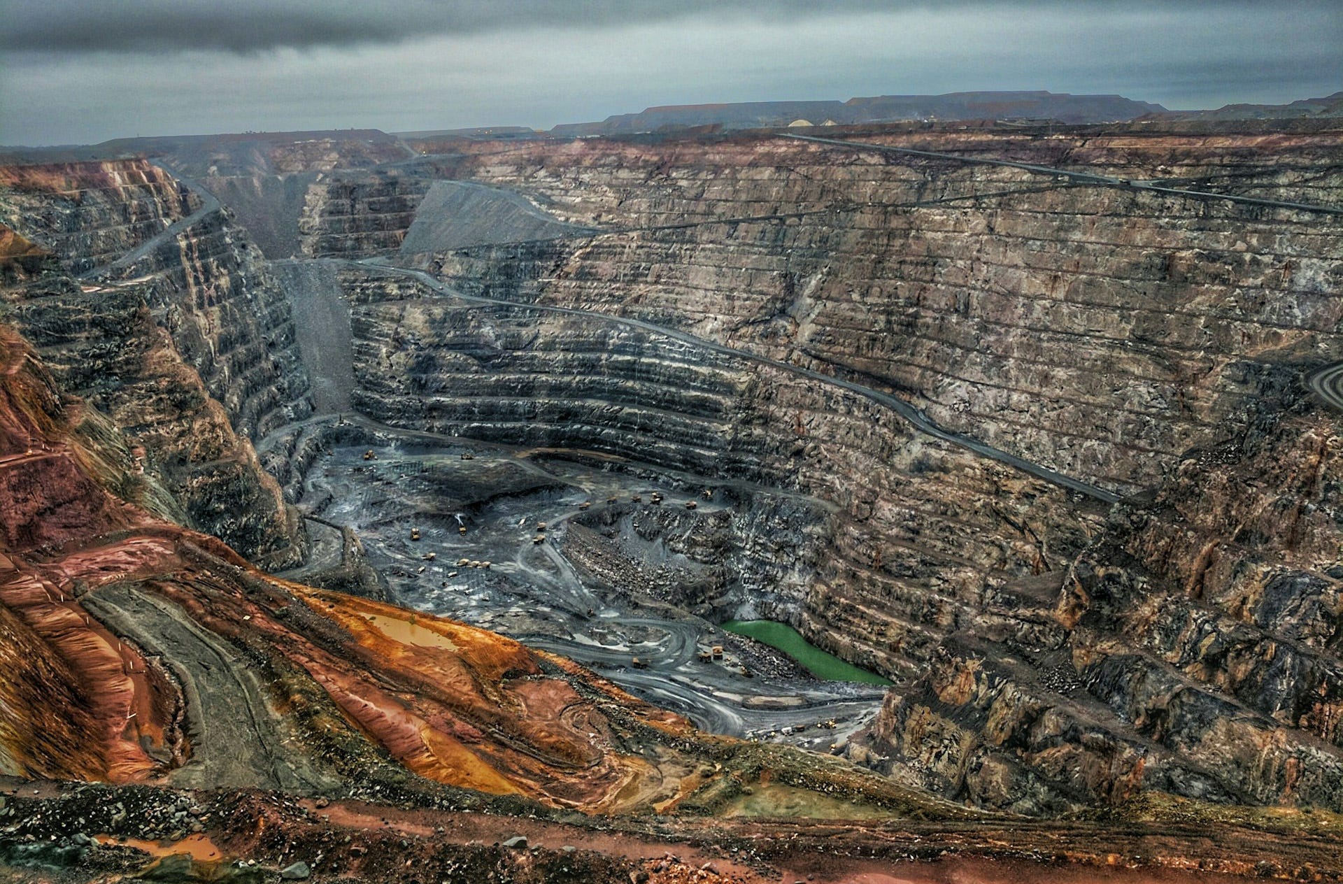 Celebrated critical minerals deal - we leap back into the cauldron of ...